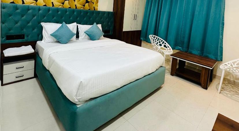 Book Elite Stay in Pune on Brevistay